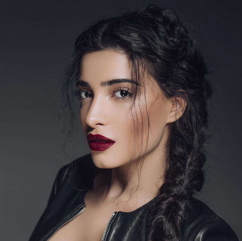 Samra premiered 2016 Azerbaijani Eurovision entry Miracle ...